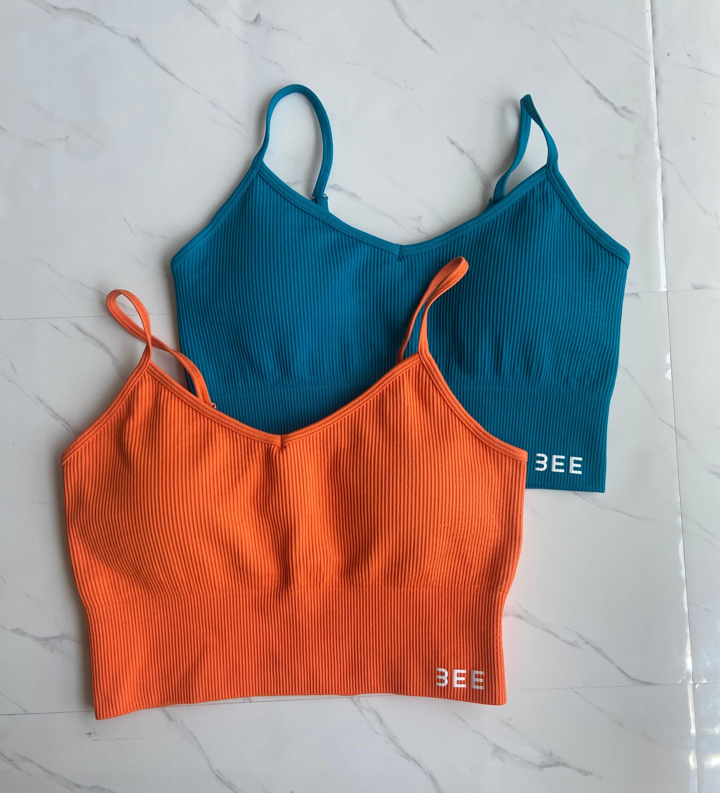 Colorful top – BEE COLLECTIVE